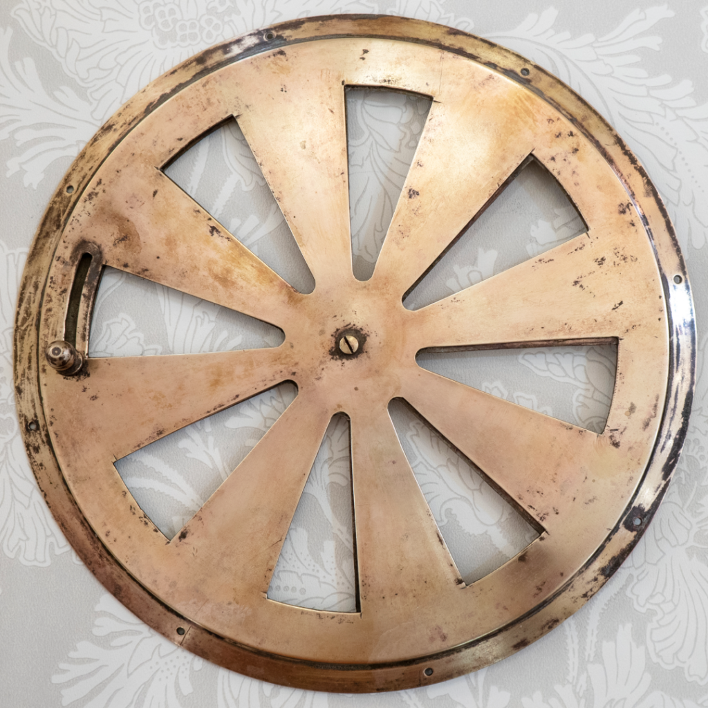 Messinkiventtiili, iso | Designapteekki